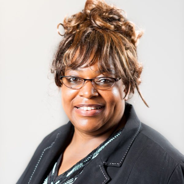 Cllr Marcia Cameron helps our campaign against unnecessary scaffolding – St Martins TRA